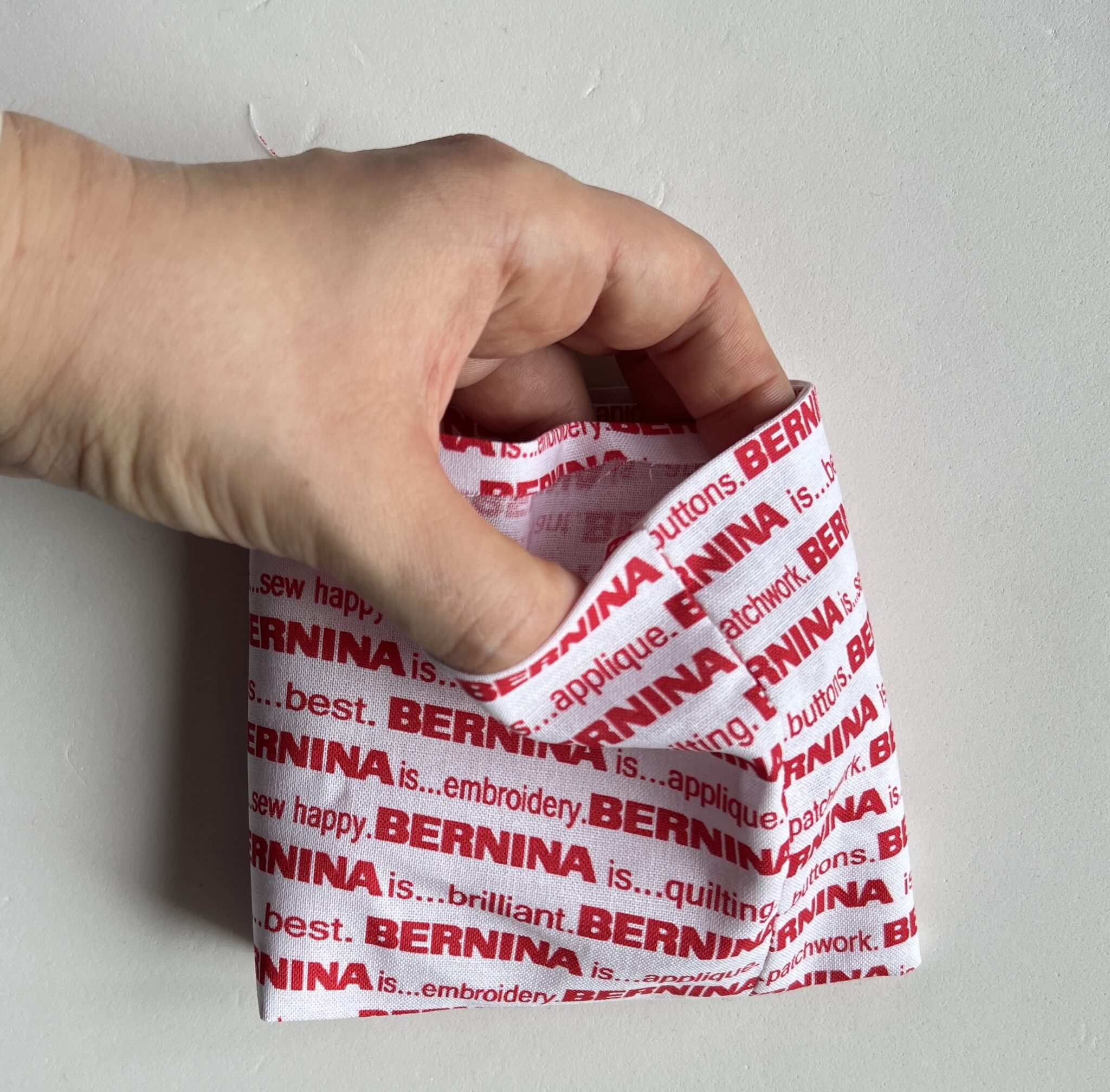 Collapsible Thread Catcher – Olesya Lebedenko