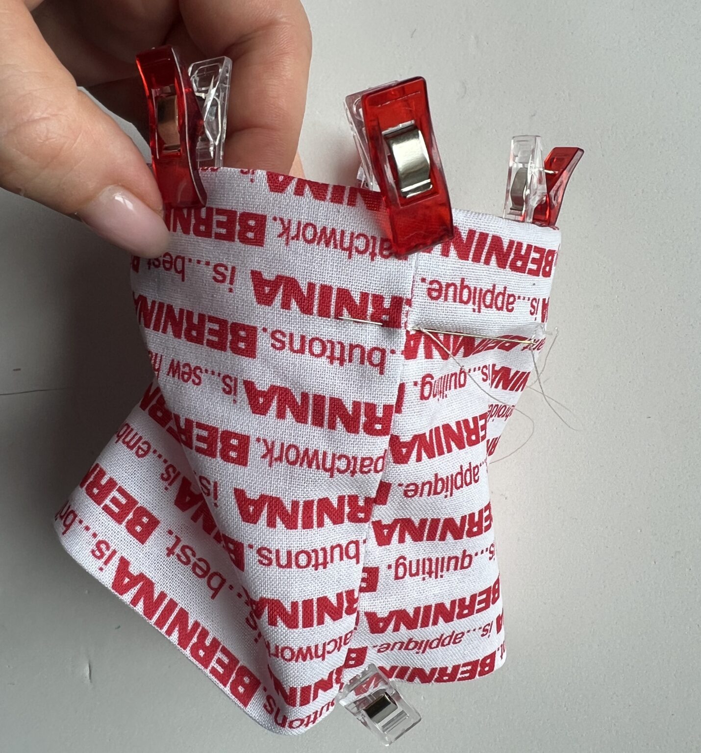 Collapsible Thread Catcher – Olesya Lebedenko