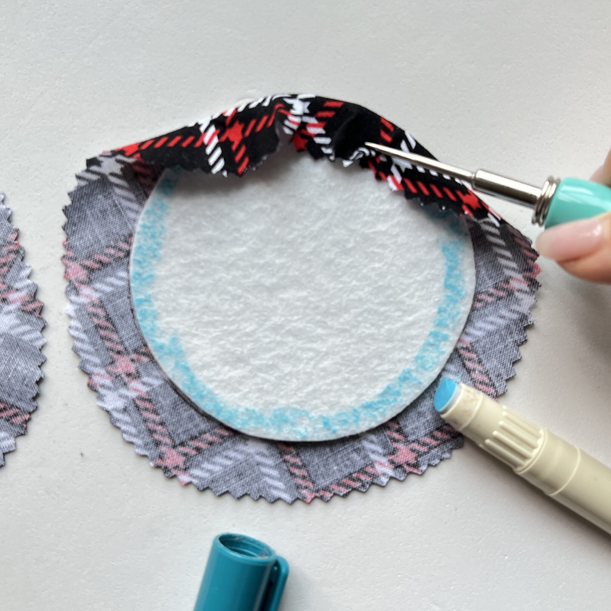 Collapsible Thread Catcher – Olesya Lebedenko
